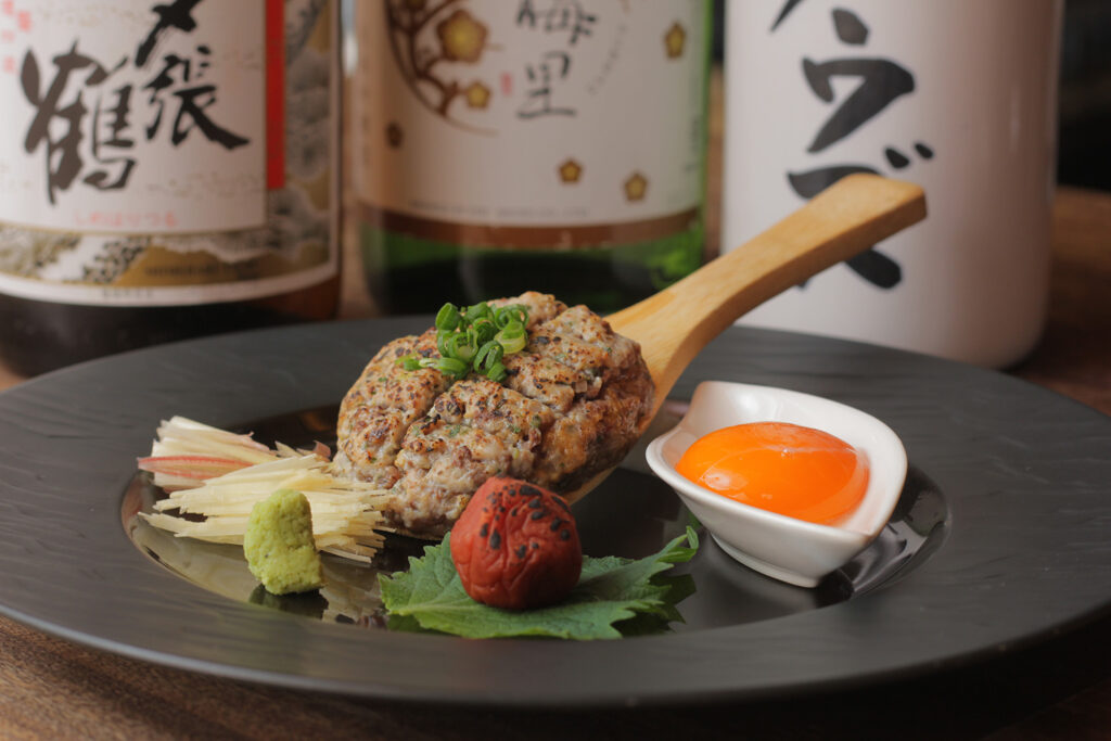 【ソウズ 本町店】ソウズが創作する、旬の魚のなめろう焼き。酒のアテに最適な逸品｜新潟市中央区