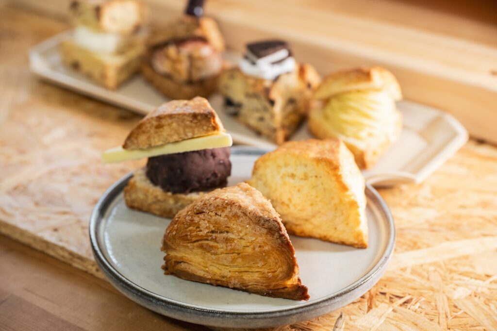 【新店・703scone】小麦の甘みを感じられる9種のスコーン｜弥彦村・ナオミスコーン